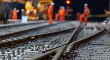 Safety Critical Communications for Protection Officers | Rail Industry ...